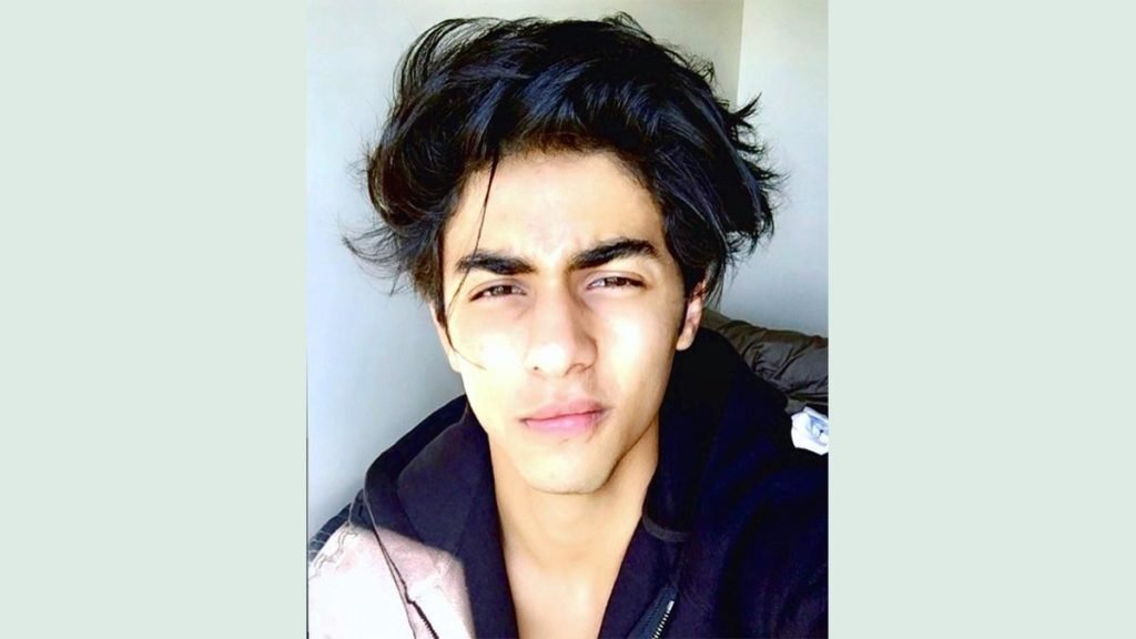 Aryan Khan Biography, Age, Family & Movies - MixIndia