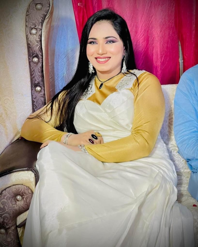 Mehak Malik Biography, Age, Family & Movies - MixIndia