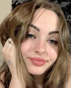 Jenna Phillips ( Puppy Girl) Biography, Age, Family & Movies - MixIndia