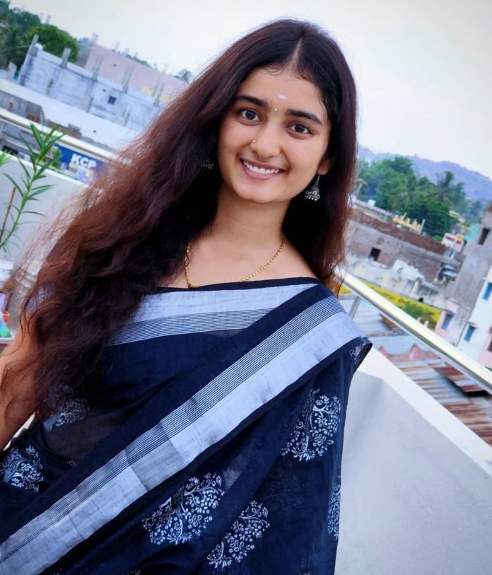 ER Yamini Biography, Age, Family & Movies - MixIndia
