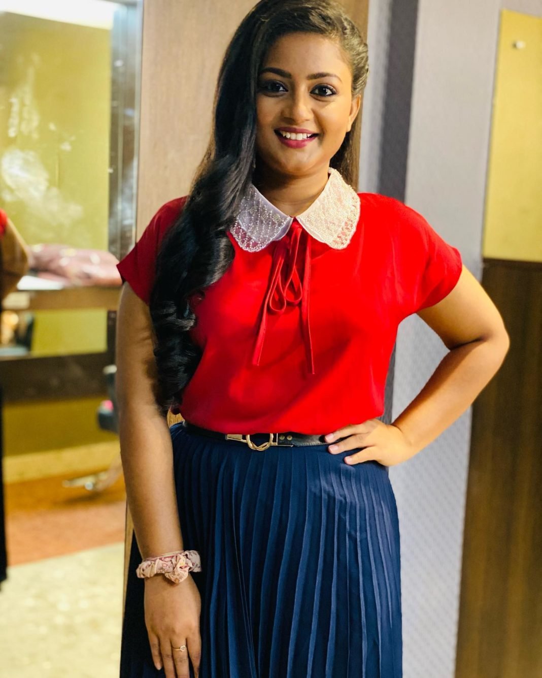 Gomathi Priya (Actress) Biography, Age, Family & Movies - MixIndia