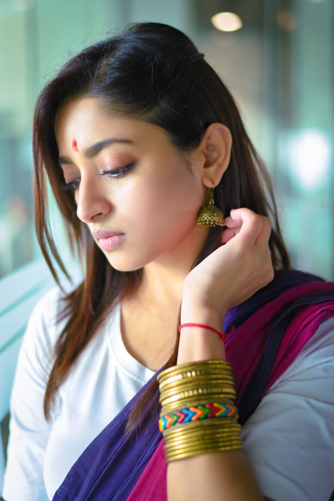 Ishaa Saha Biography, Age, Family & Movies - MixIndia