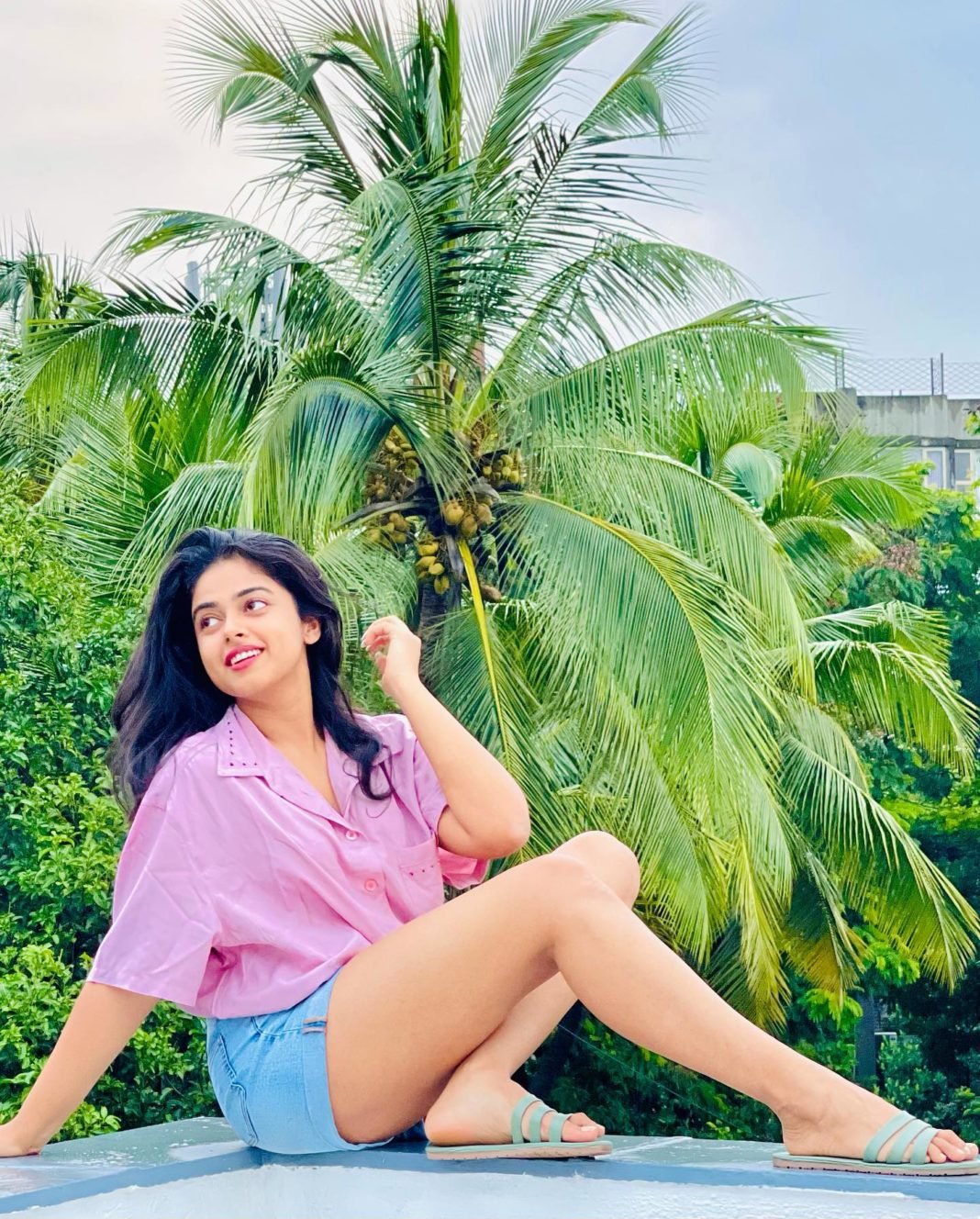 Siddhi Idnani Biography, Age, Family & Movies - MixIndia