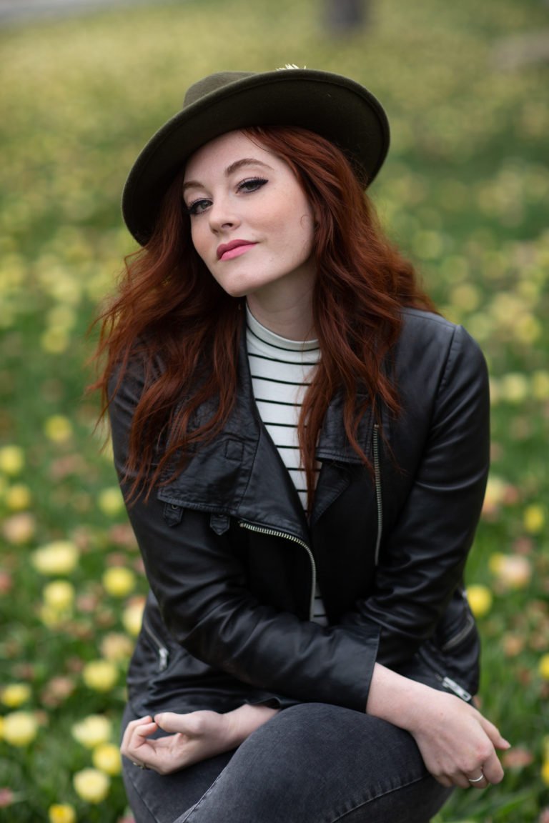 Mandy Harvey (AGT) Biography, Age, Family & More - MixIndia