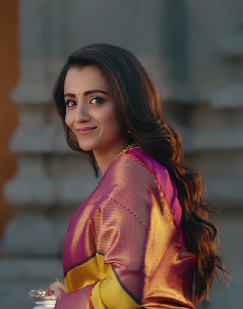Trisha Biography, Age, Family & Movies - MixIndia