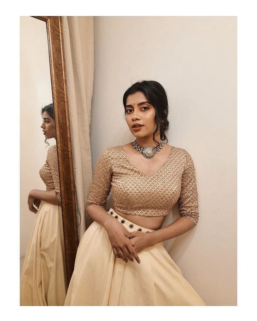 Vinsu Rachel Sam Biography, Age, Family & Movies - MixIndia